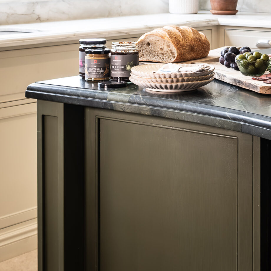 English Heritage Kitchens | The White Kitchen Company